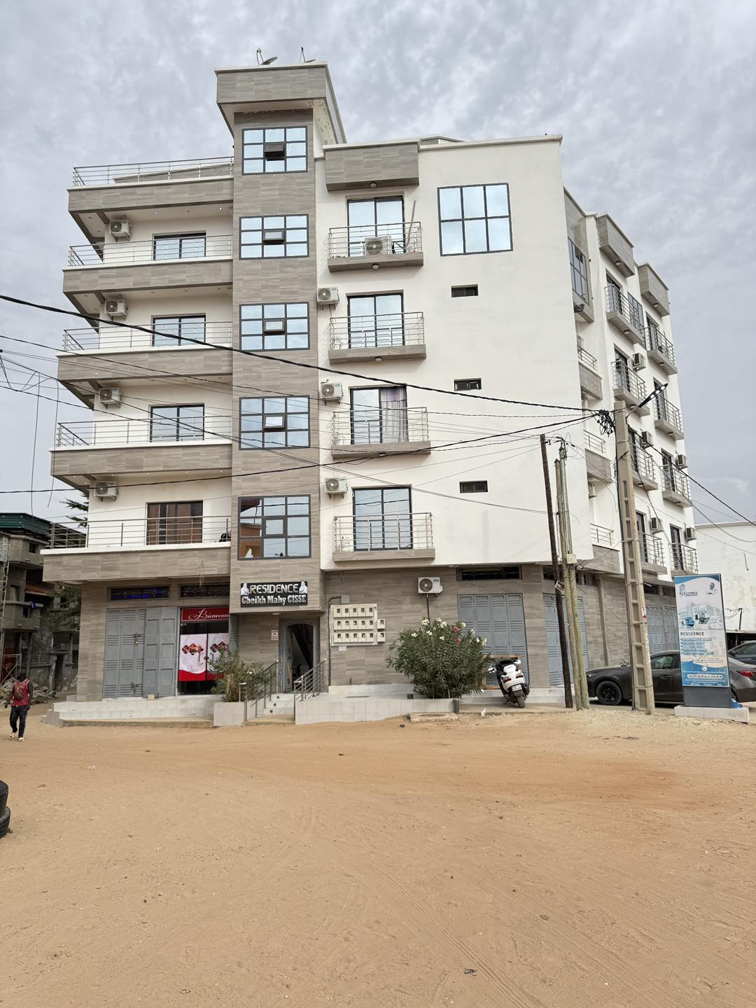 Résidence Cheikh Mahy Cisse - Au Sénégal, le cœur du Sénégal