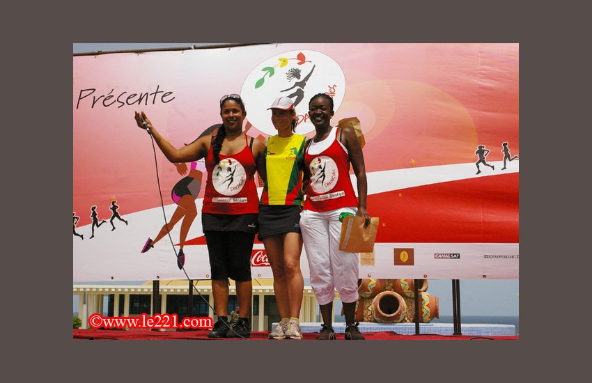 Dakar’elles : une course 100 % féminine pour la cause sociale - Au ...