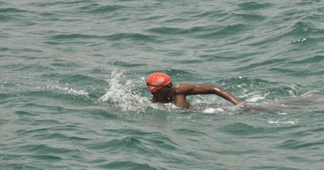Natation : l’Olympique de Ngor nage en eau libre - Au Sénégal, le cœur ...