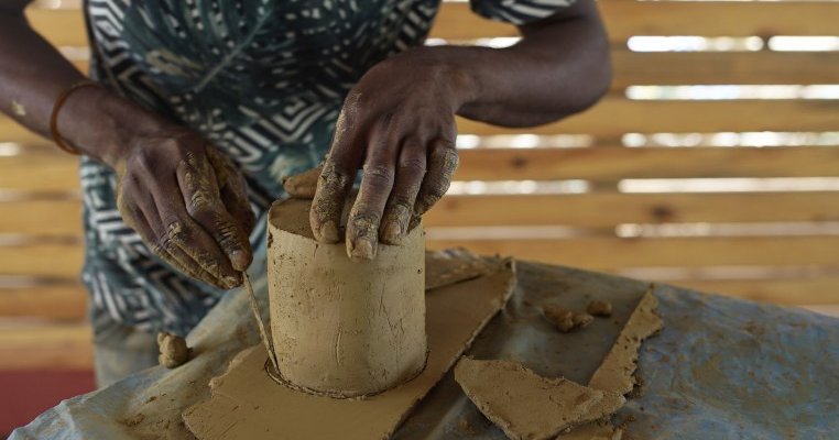 Ban Workshop : un projet de centre de poterie à Dakar - Au Sénégal, le ...